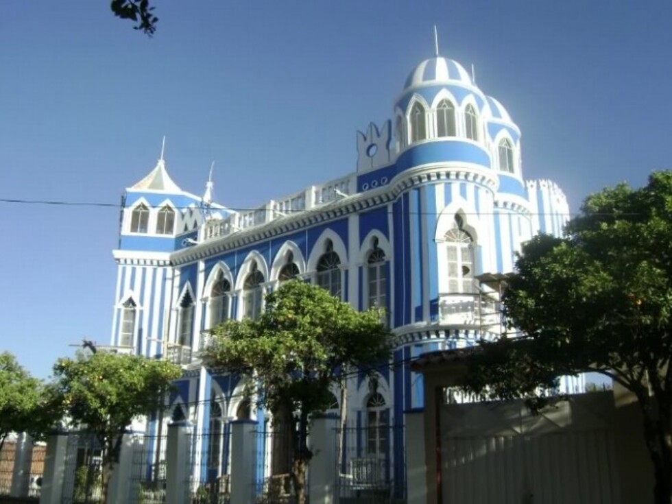 Los espíritus errantes del Castillo Azul