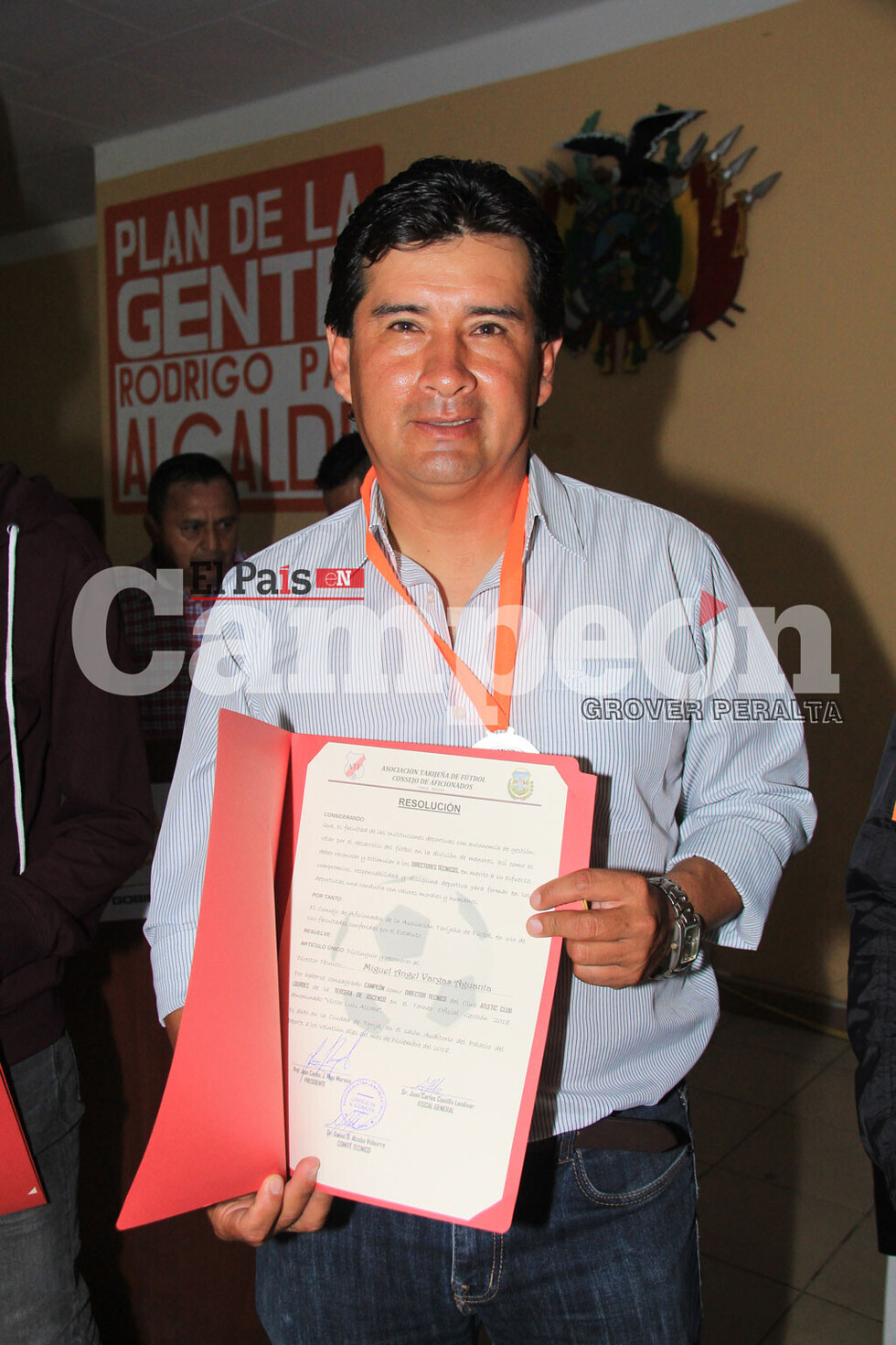 Juan Carlos Ríos se propuso dirigir en la Primera “A”