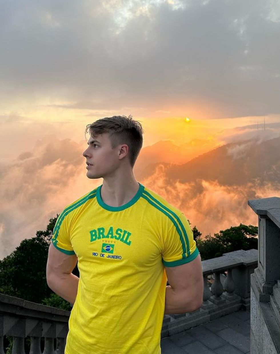 “Peachy Boy” lanzará un libro con técnicas físicas y anécdotas de viaje