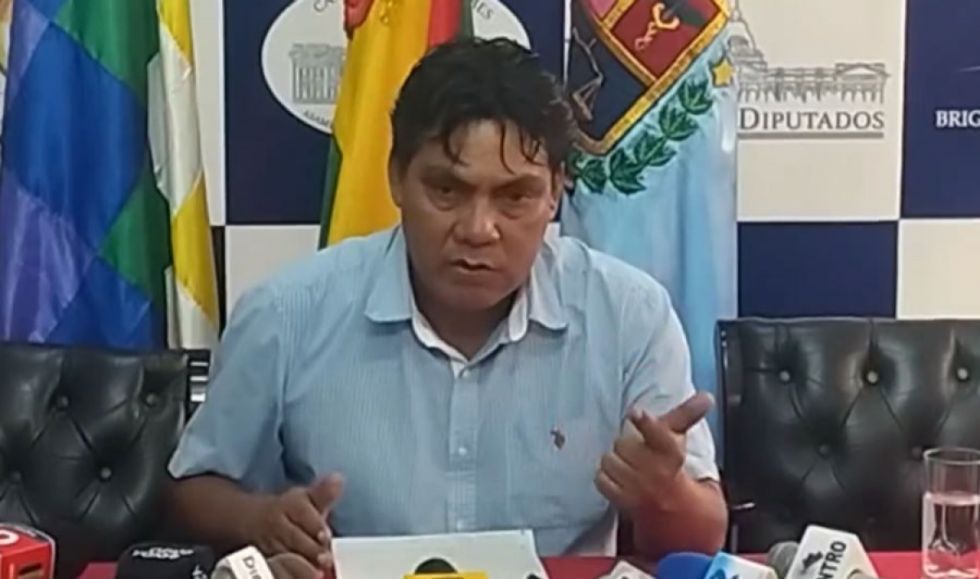 Anuncian proyecto para nacionalizar autos ‘chutos’
