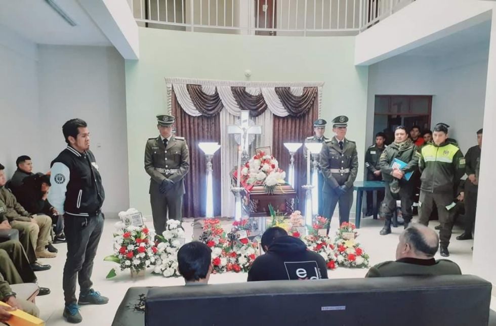 Dan el último adiós al sargento que murió en accidente