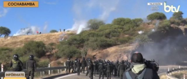 Operativo policial logra despejar la carretera en Parotani tras fuerte ...