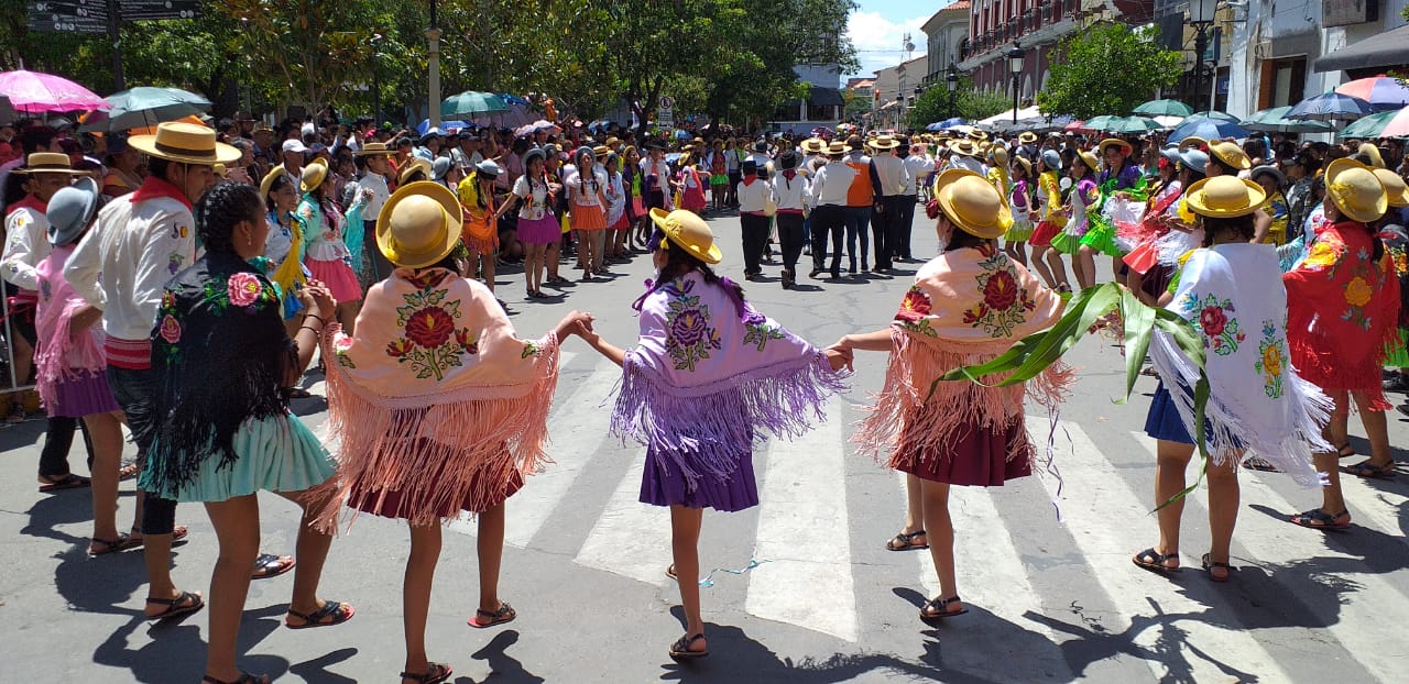 Cabalgata, baile y música abren festejos del Carnaval Chapaco 2020 ...