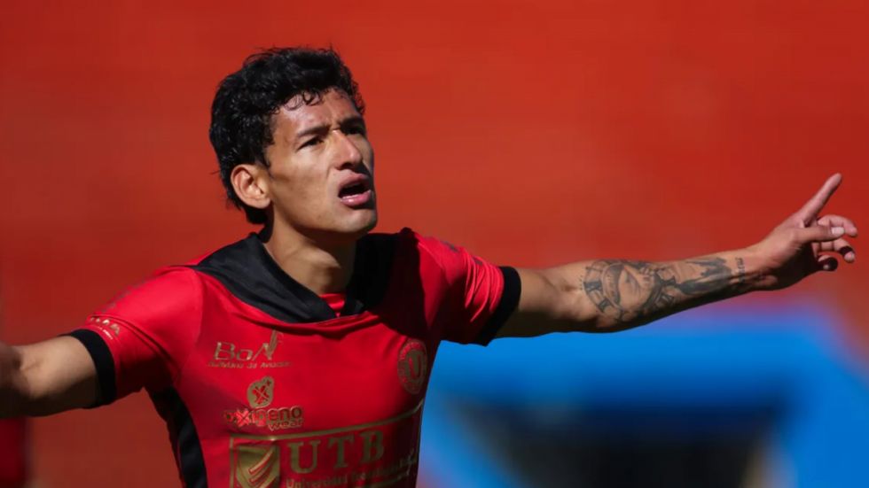 Víctor Ábrego rumbo a un club que supo ser subcampeón del mundo