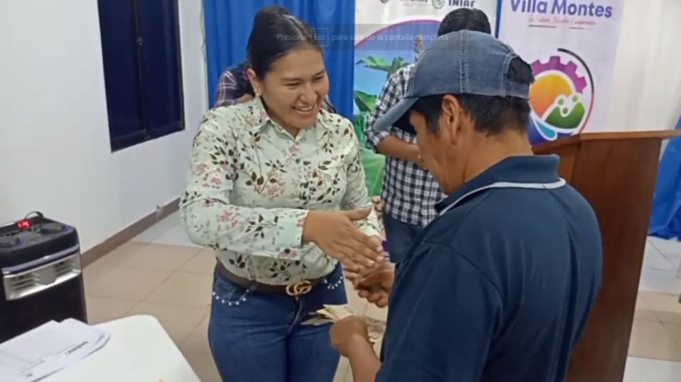 Entregan el primer pago a productores de macororó en Villa Montes