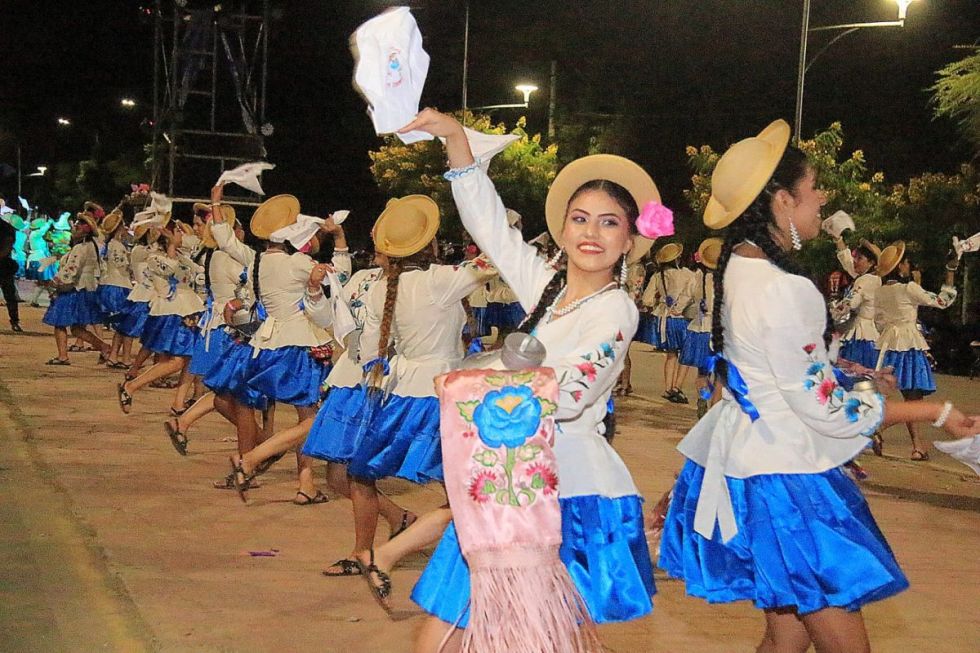 Tarija: Recolectan firmas para que la Fiesta de Comadres sea declarada ...
